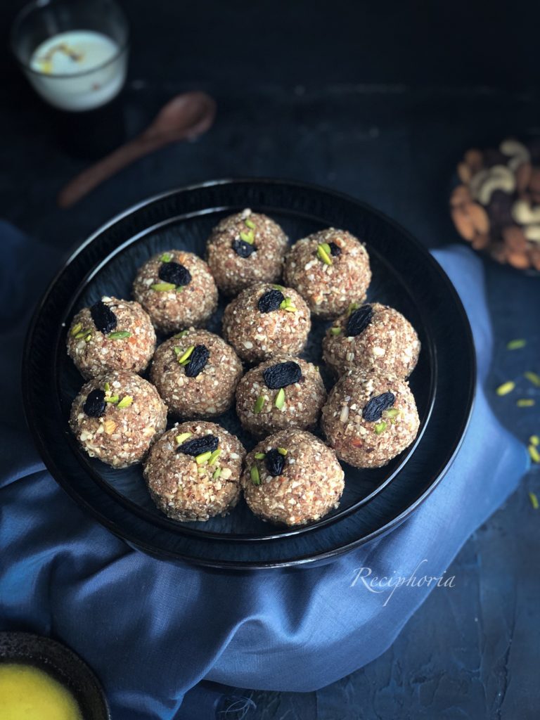 Gond (Dink) ladoo -dry fruits balls sweetened with jaggery - Reciphoria